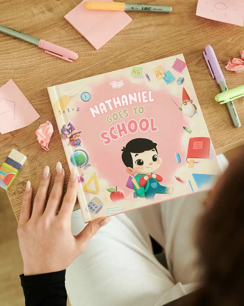 Préparer la rentrée des classes avec un livre personnalisé - Hourra Héros